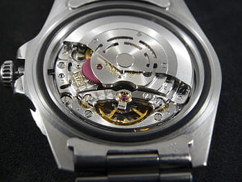 A Guide to Automatic Watch Movement: Types, Advantages & Lifespan - Sofly
